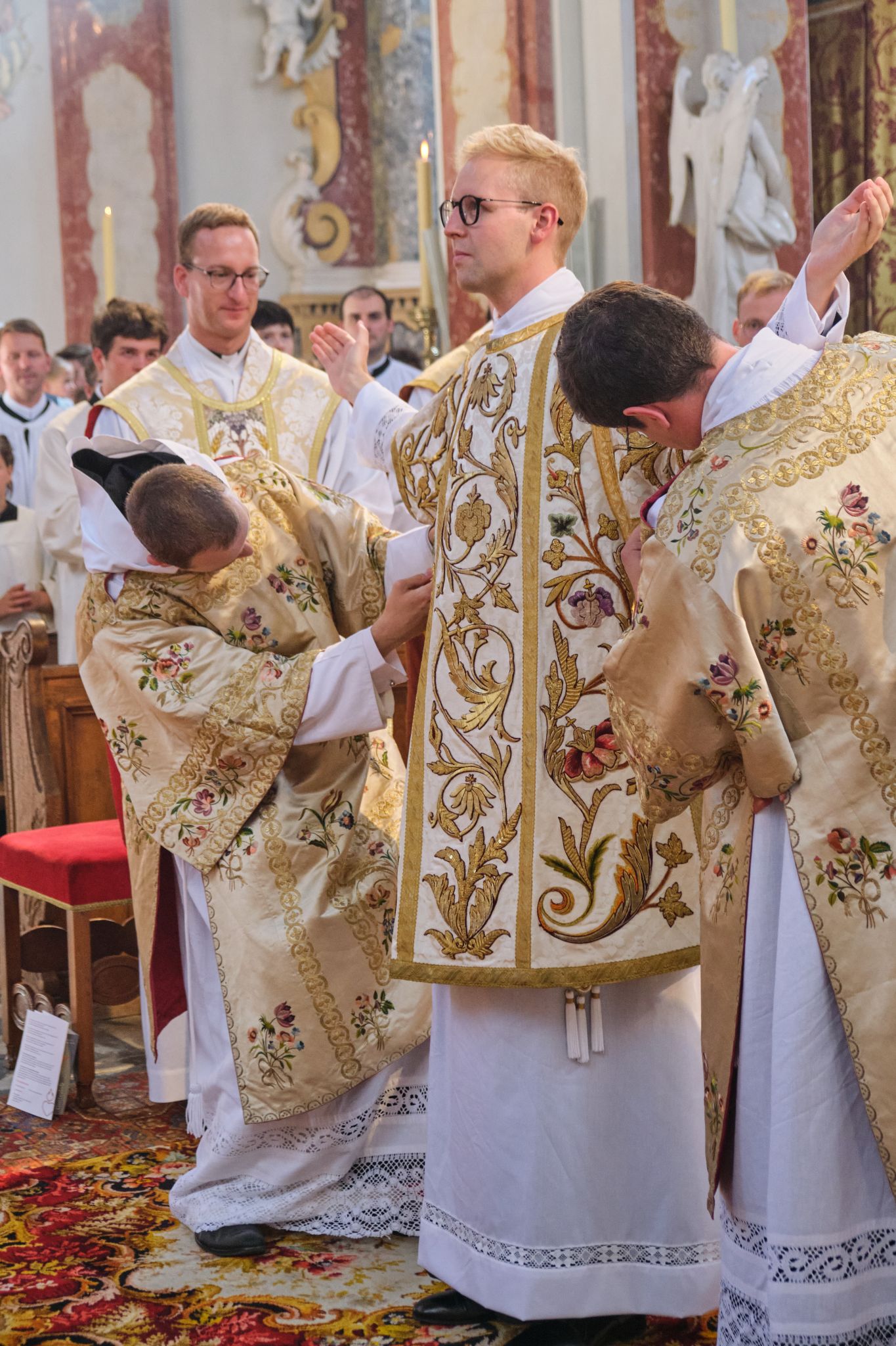 Neuer Diakon im Stift Neustift - Österreichische Kongregation der ...