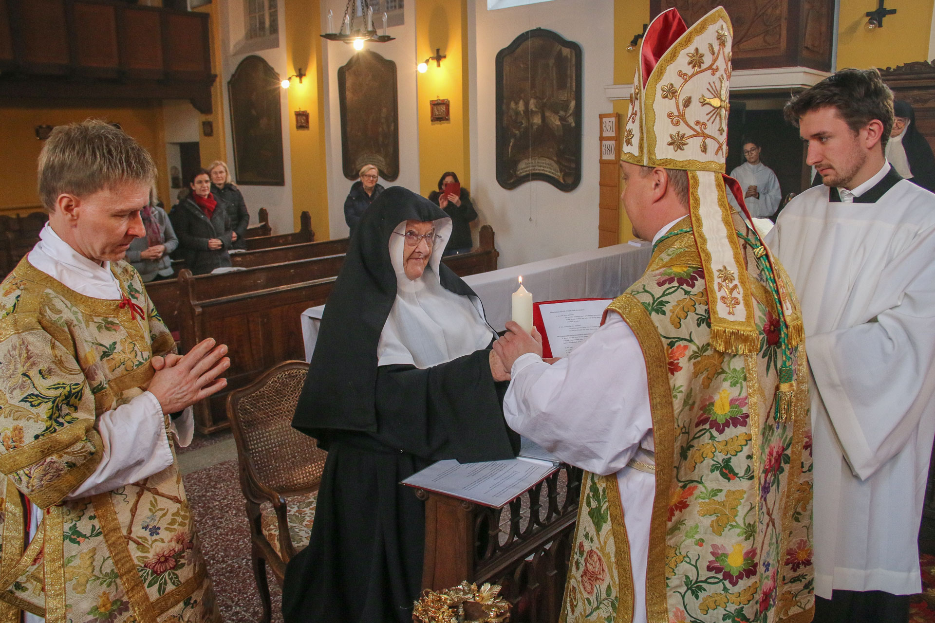 Eiserne Profess von Sr. M. Bernadette - Österreichische Kongregation ...